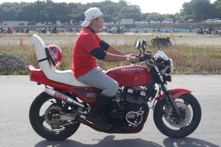 【XJR】人気は右肩上がりの現行車XJRのカスタムがめっちゃ進化していた！