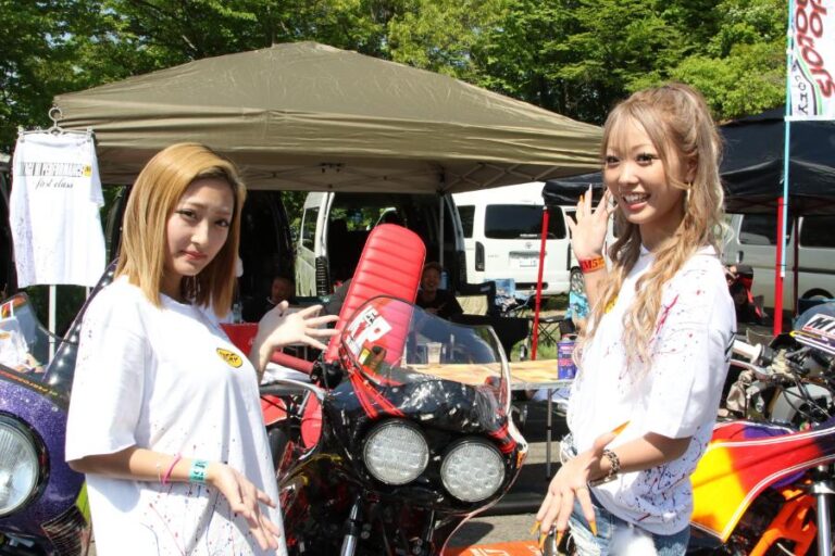 【NM5】会場を彩る旧車女子たちをピックアップしたら笑顔が素敵すぎてヤバかった！